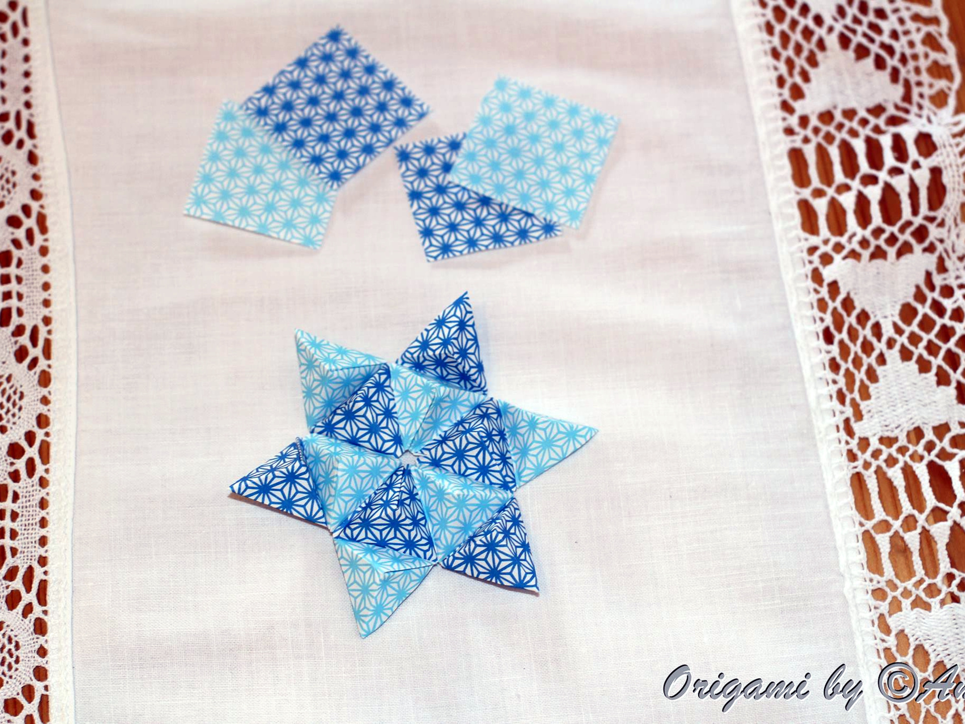 Origami mosaics with origami pixels