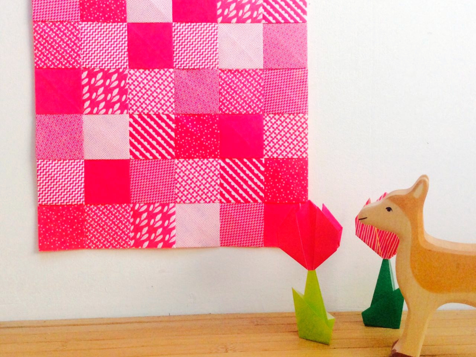 Origami mosaics with origami pixels