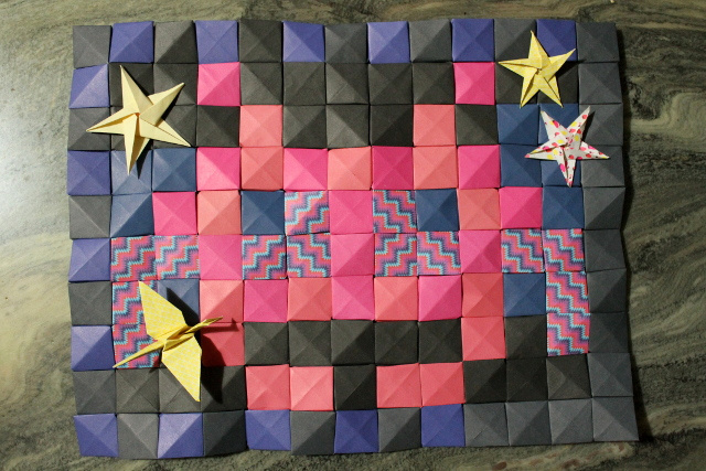 Origami Pixels Space Invader by Elisabeth Piotelat