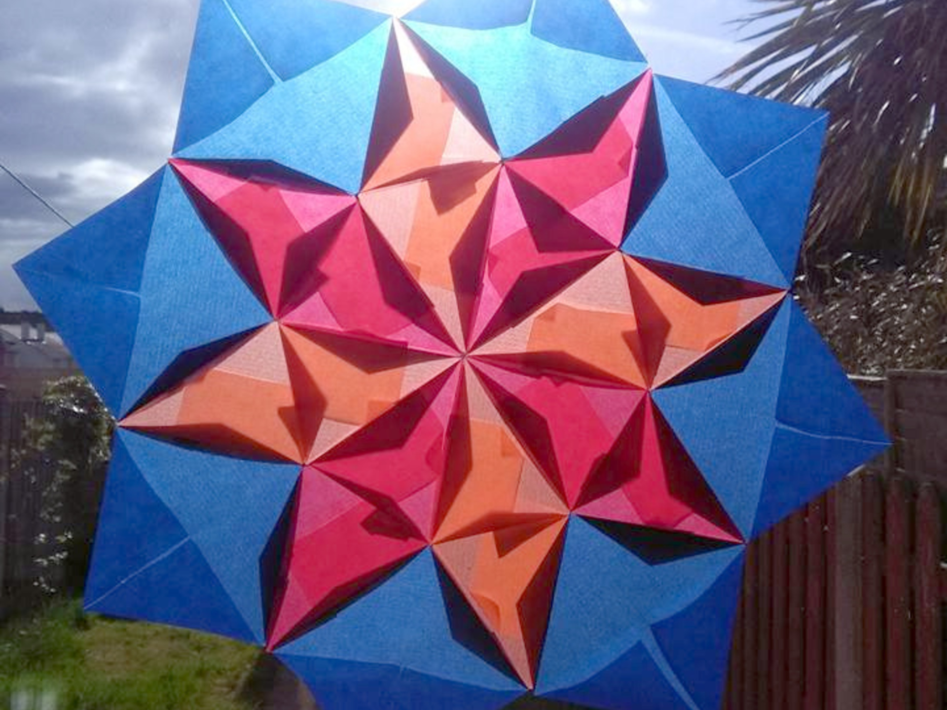 Origami mosaics with origami pixels