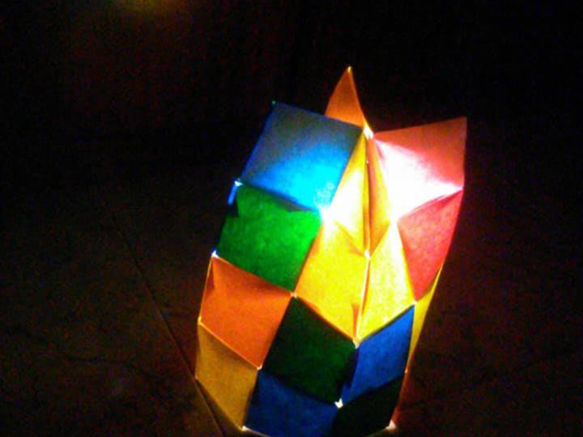 Origami mosaics with origami pixels