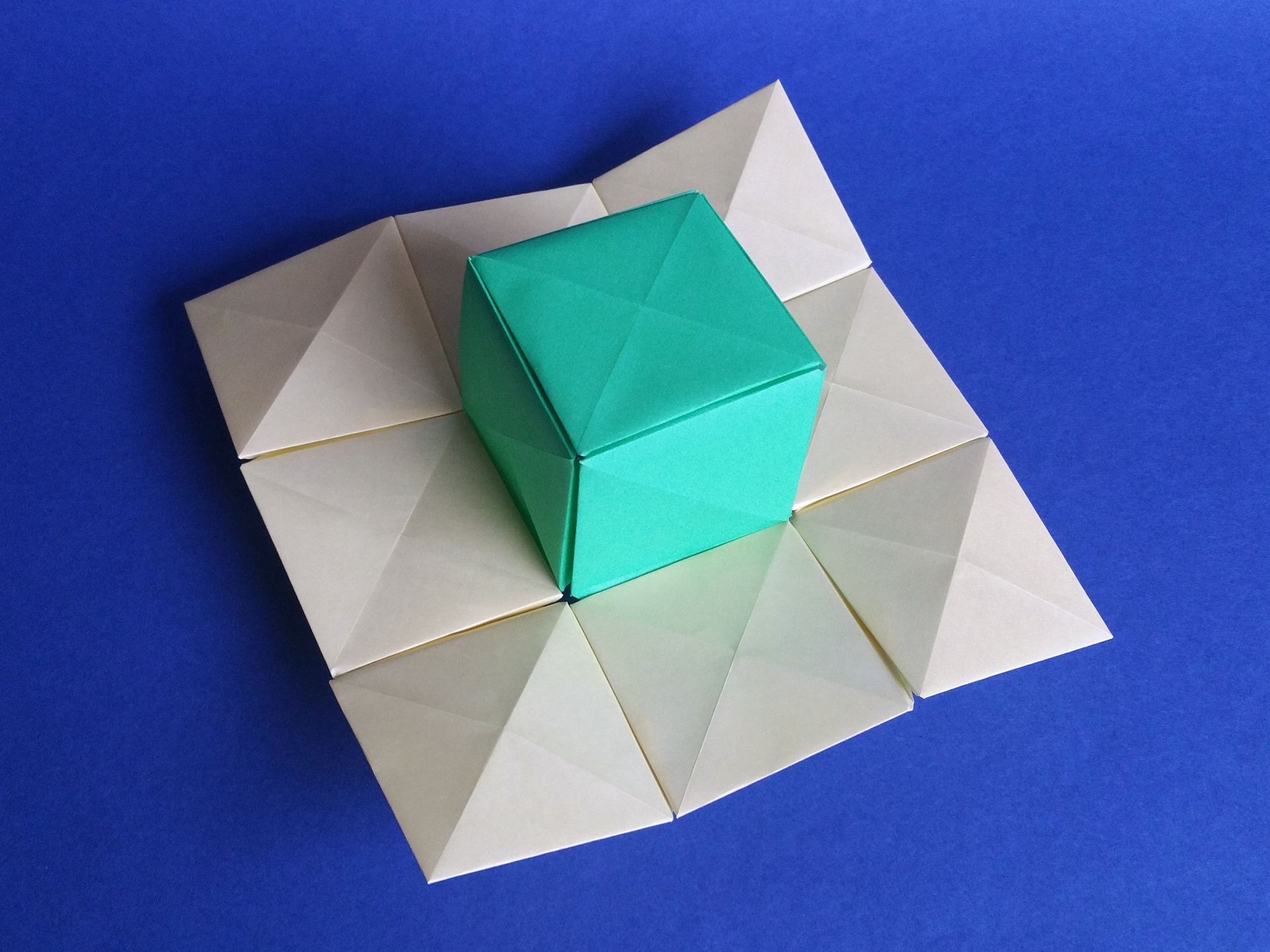 Origami mosaics with origami pixels